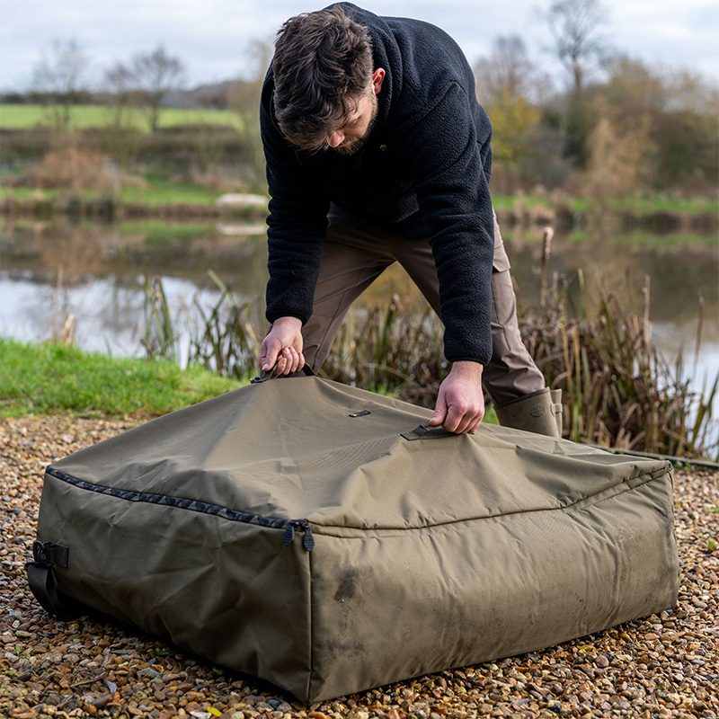 Avid Carp RVS Bedchair Bags - £49.99